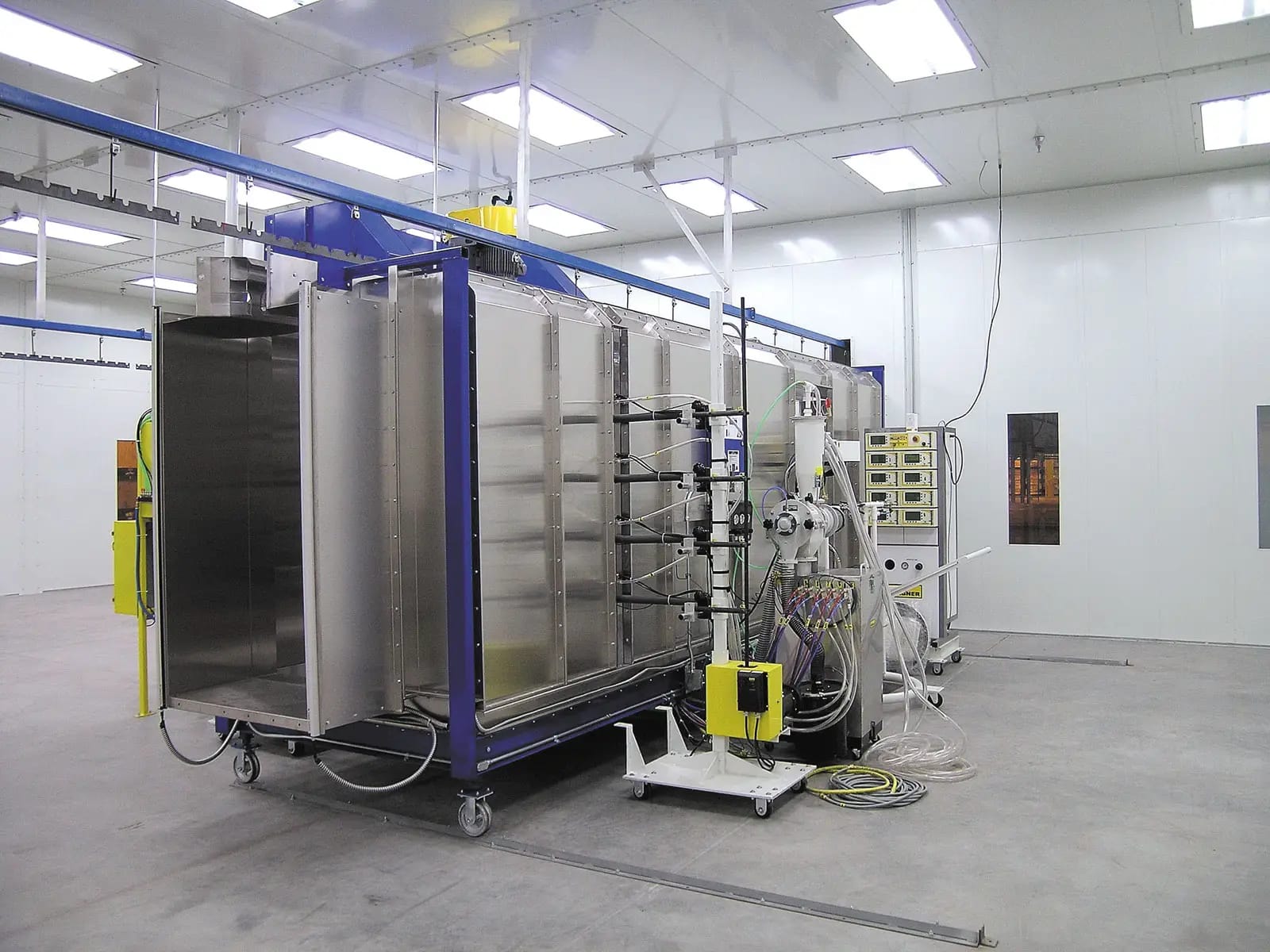 High-Production Powder Collection Booth - Global Finishing Solutions