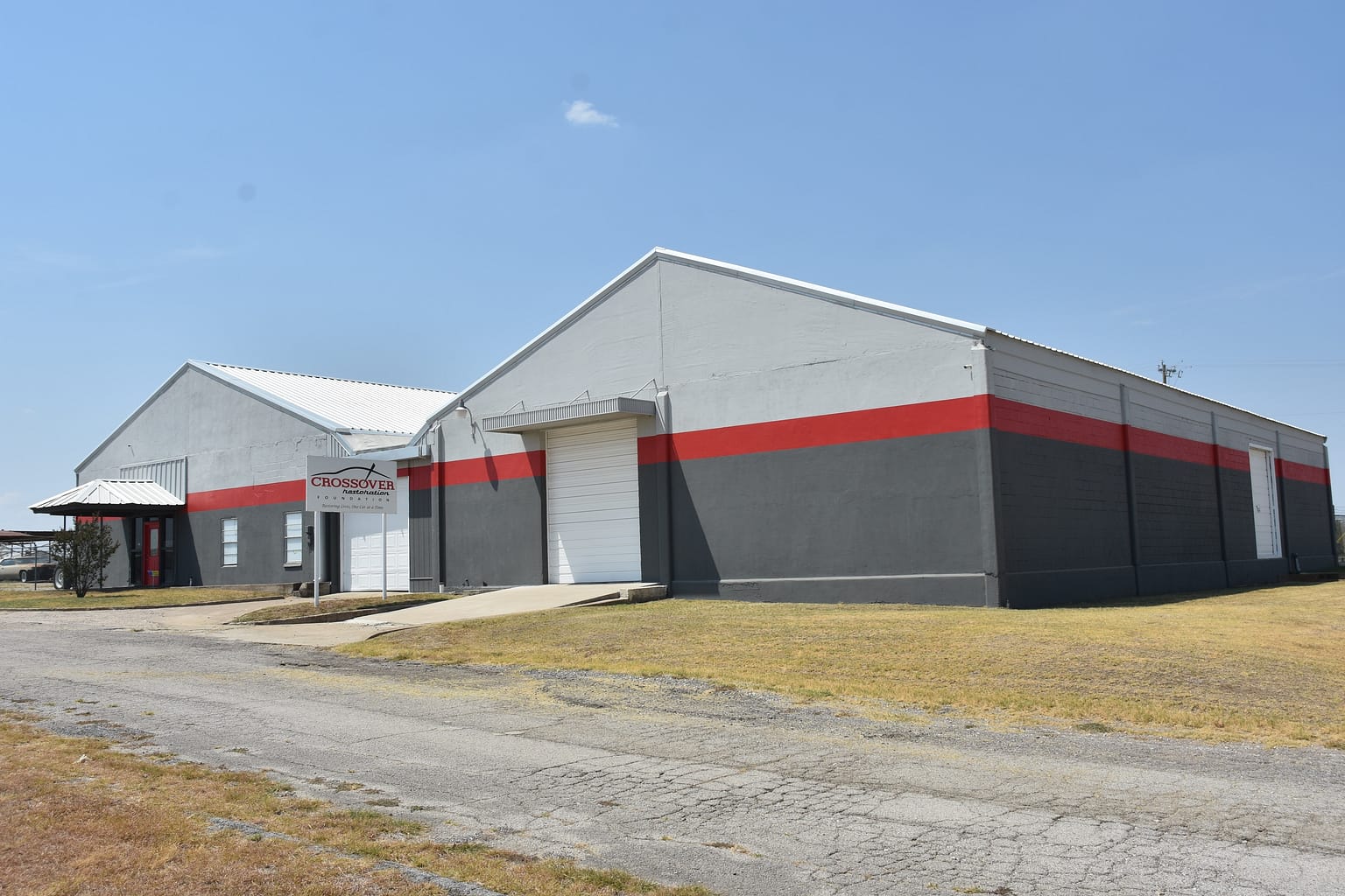 Ultra XS Paint Booth a “Wow Factor” for Ministry Helping At-Risk Teens